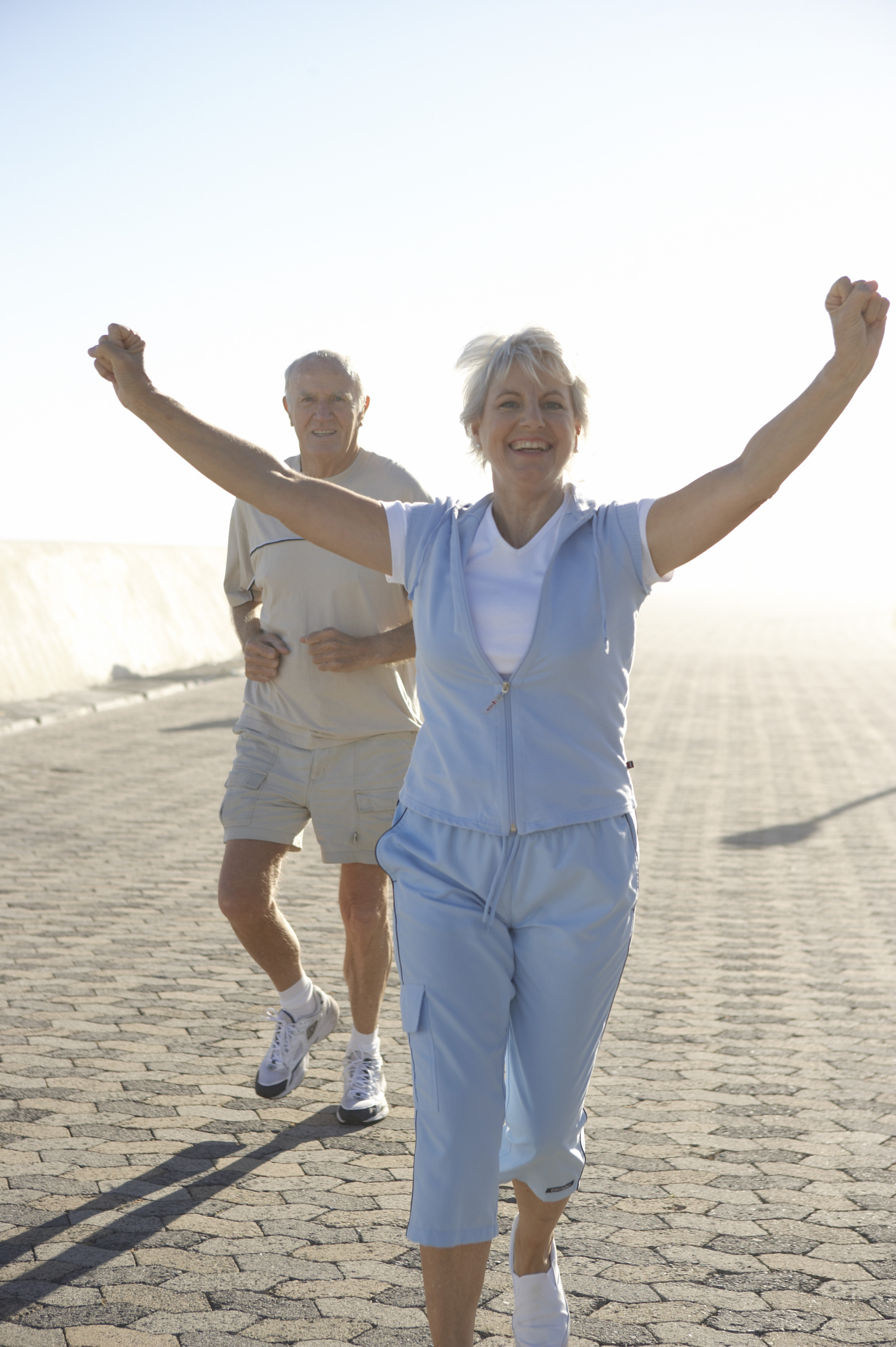 How Far Should A 75 Year Old Walk Each Day? Expert Recommendations And ...