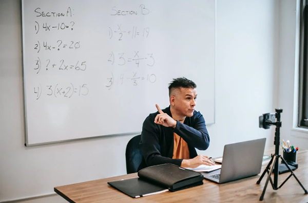 Knowing The Best Webcam: A Buyer’s Guide